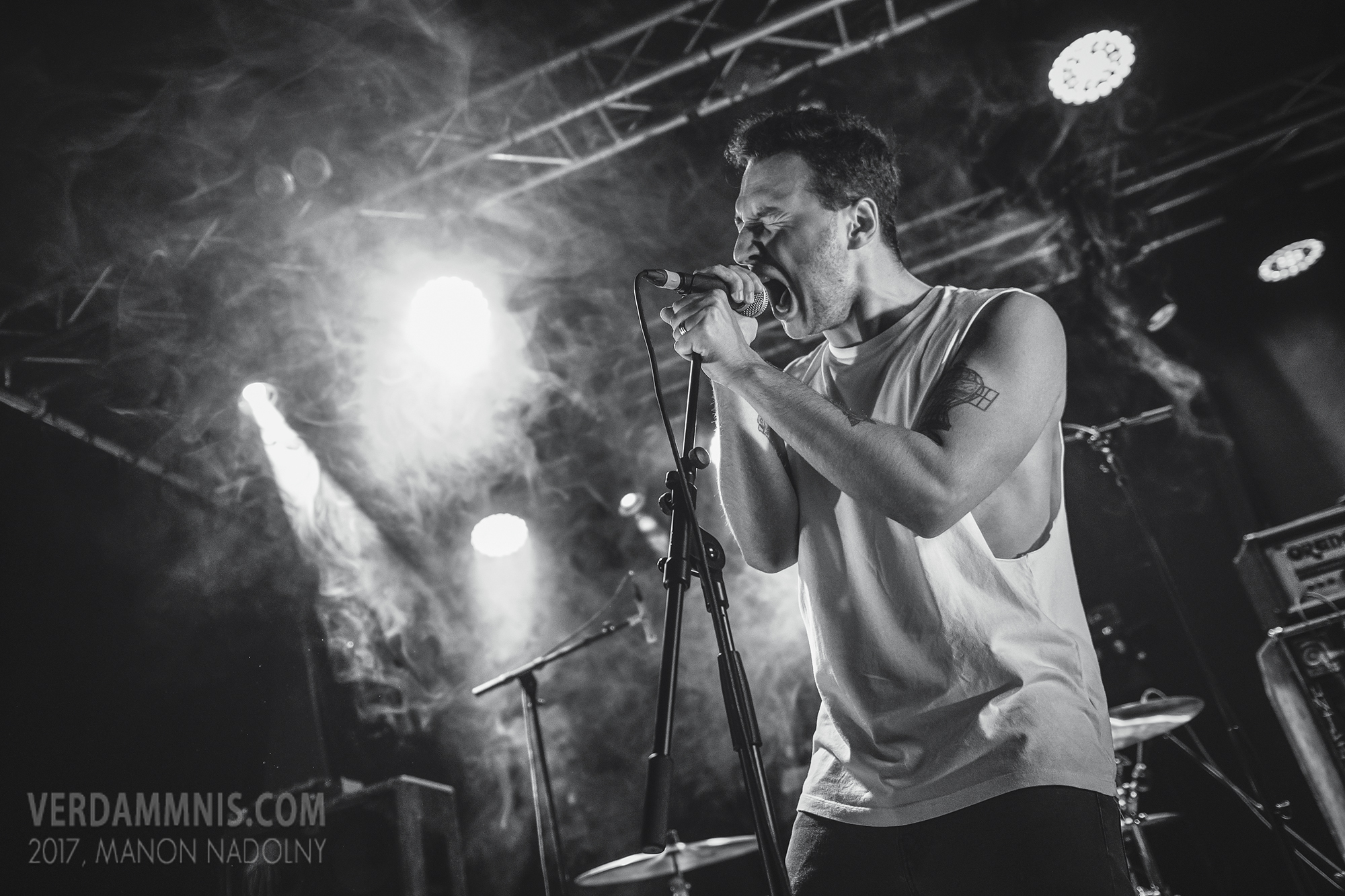 News | RESOLVE publie son clip pour Navel-Gazing | VerdamMnis Magazine